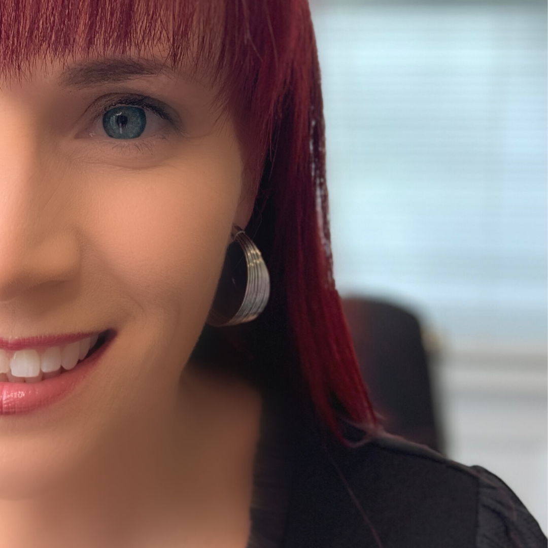 Sleek Wire Hoop Earrings – Ella Moore